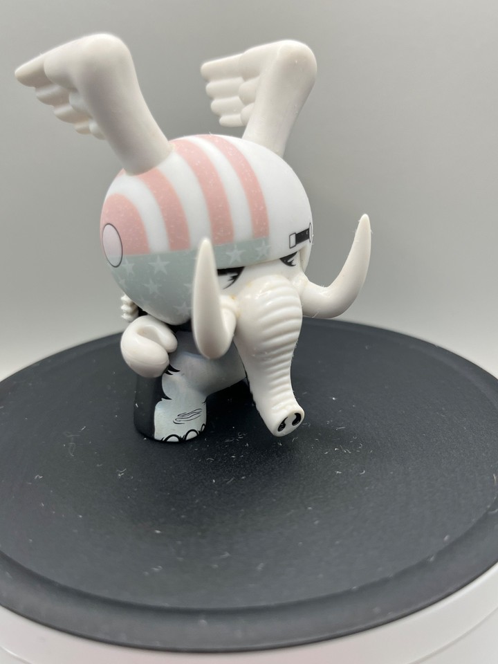 Kidrobot 2013 Side Show Dunny 3" JPK Jon Paul Kaiser Locodonta 3/40 rr ...