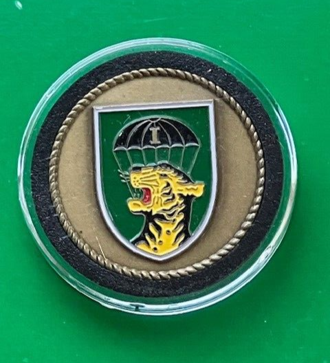 Vintage I Corps Vietnam Special Mike Force Challenge Coin in Case | eBay
