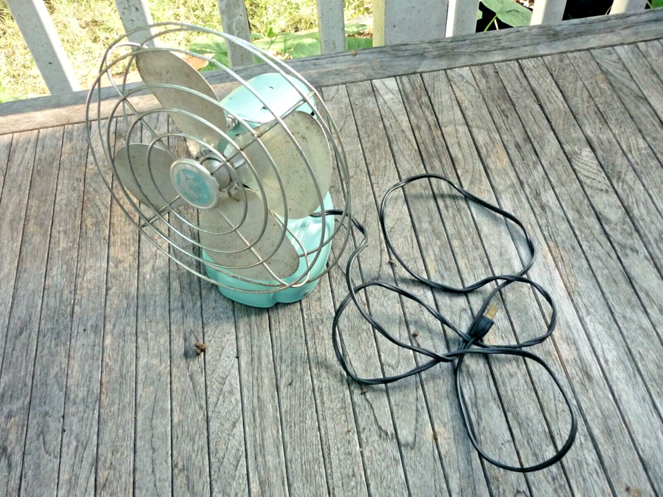 Vintage Wizard Husky Desk Fan 8" Aluminum Blade Western Auto Supply ...