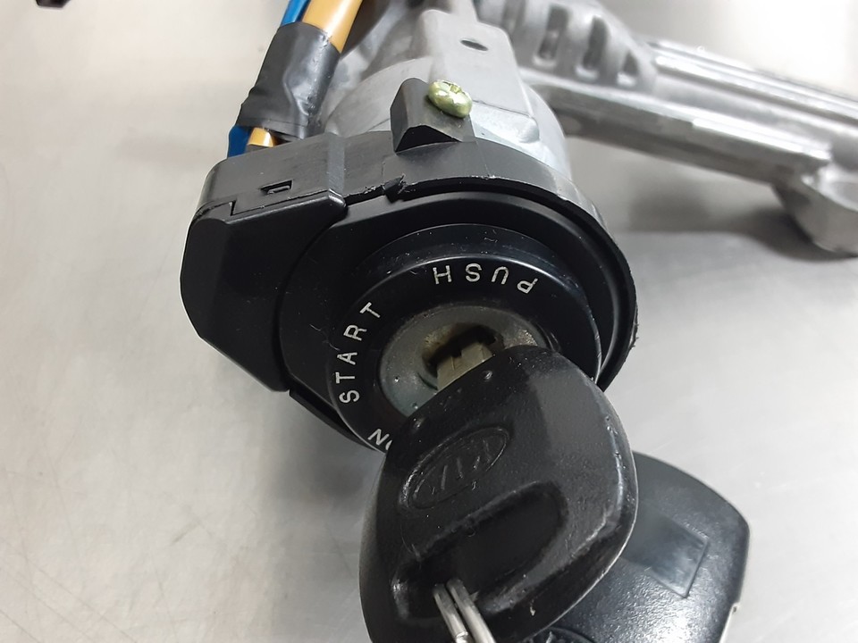 09-11 Kia Borrego Conventional Ignition Switch Lock Cylinder w/ Key ...