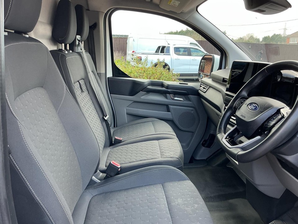 2024 24 reg Ford Transit Custom 2.0 300 EcoBlue Limited Auto L2 H1 ...