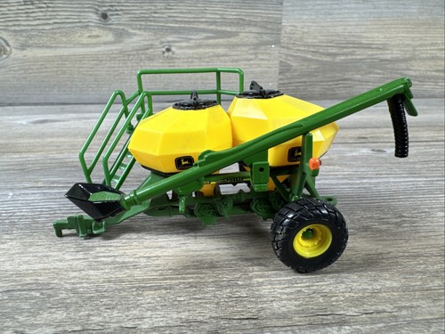 1/64 Ertl John Deere 1900 Commodity Cart | eBay