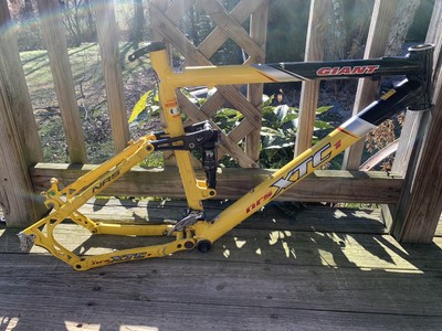 Bicycles - Giant Nrs - Nelo's Cycles