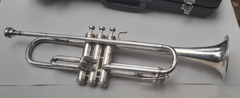 VINTAGE GRAFTON TRUMPET DALLAS LONDON SILVER PLATED JUPITER MOUTH PIECE ...