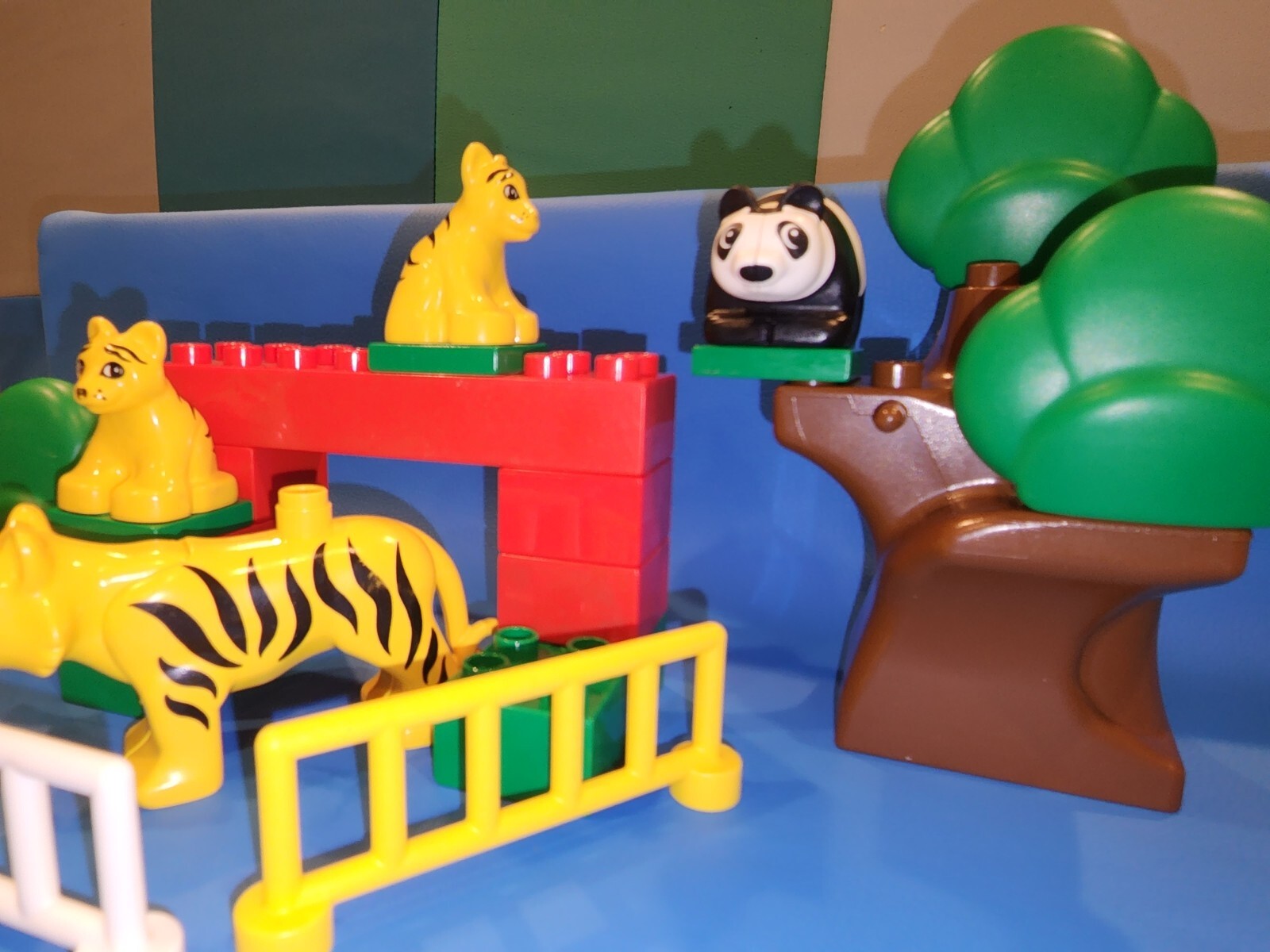 LEGO+DUPLO%3A+Tiger+and+Panda+Family+%282664%29 for sale online | eBay