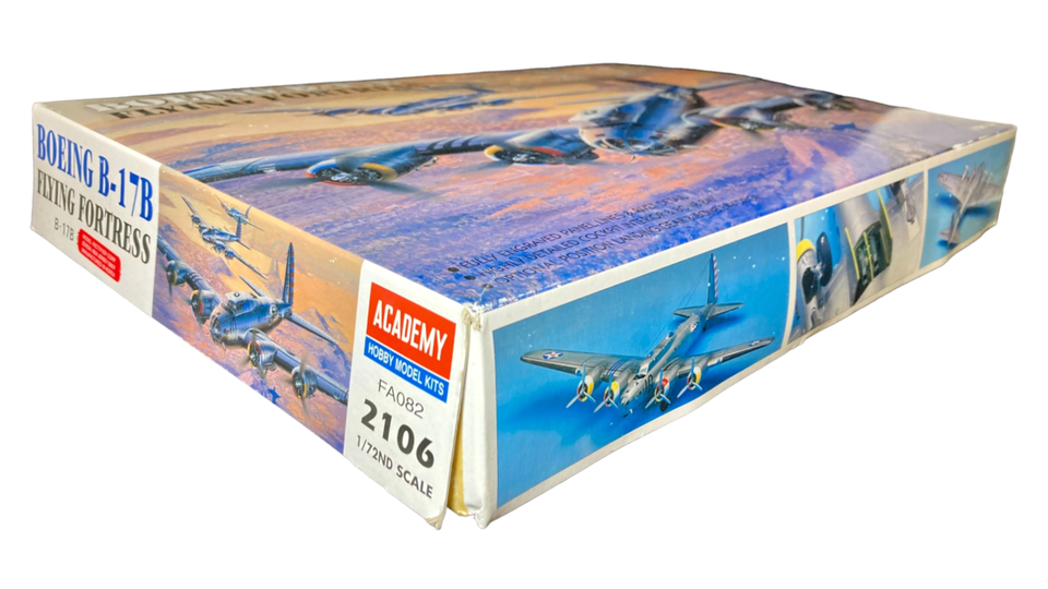 Original 1991 Academy 2106 Boeing B-17B Flying Fortress 1/72 Model ...