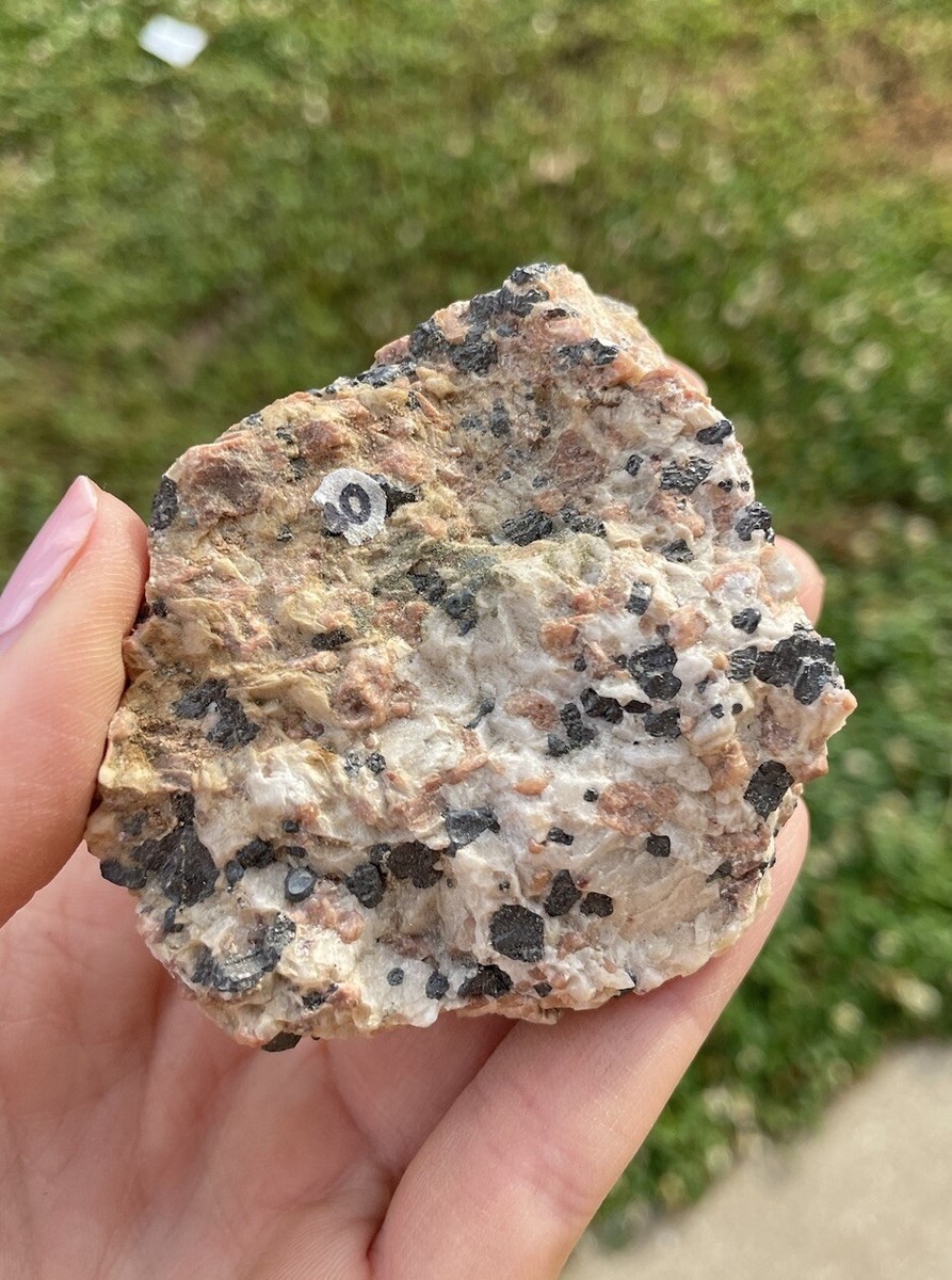 Pegmatite Igneous Rock