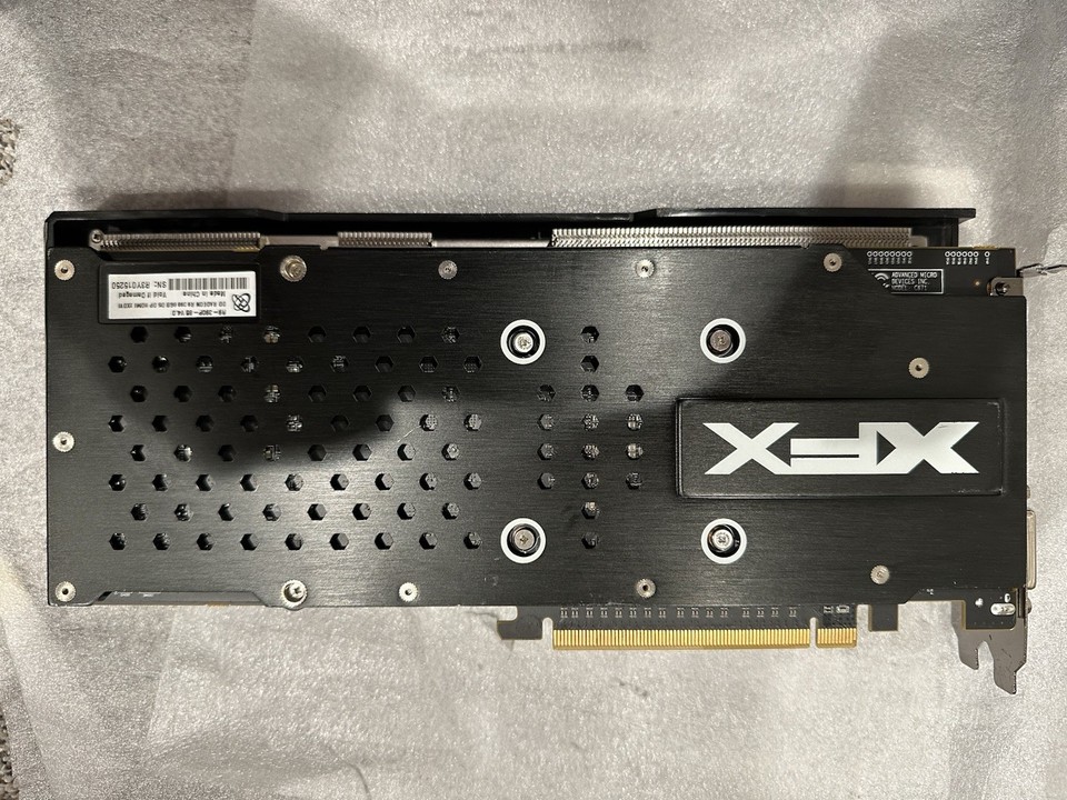 XFX AMD Radeon R9 390 8GB GDDR5 Graphics Card R9-390P-85 | eBay