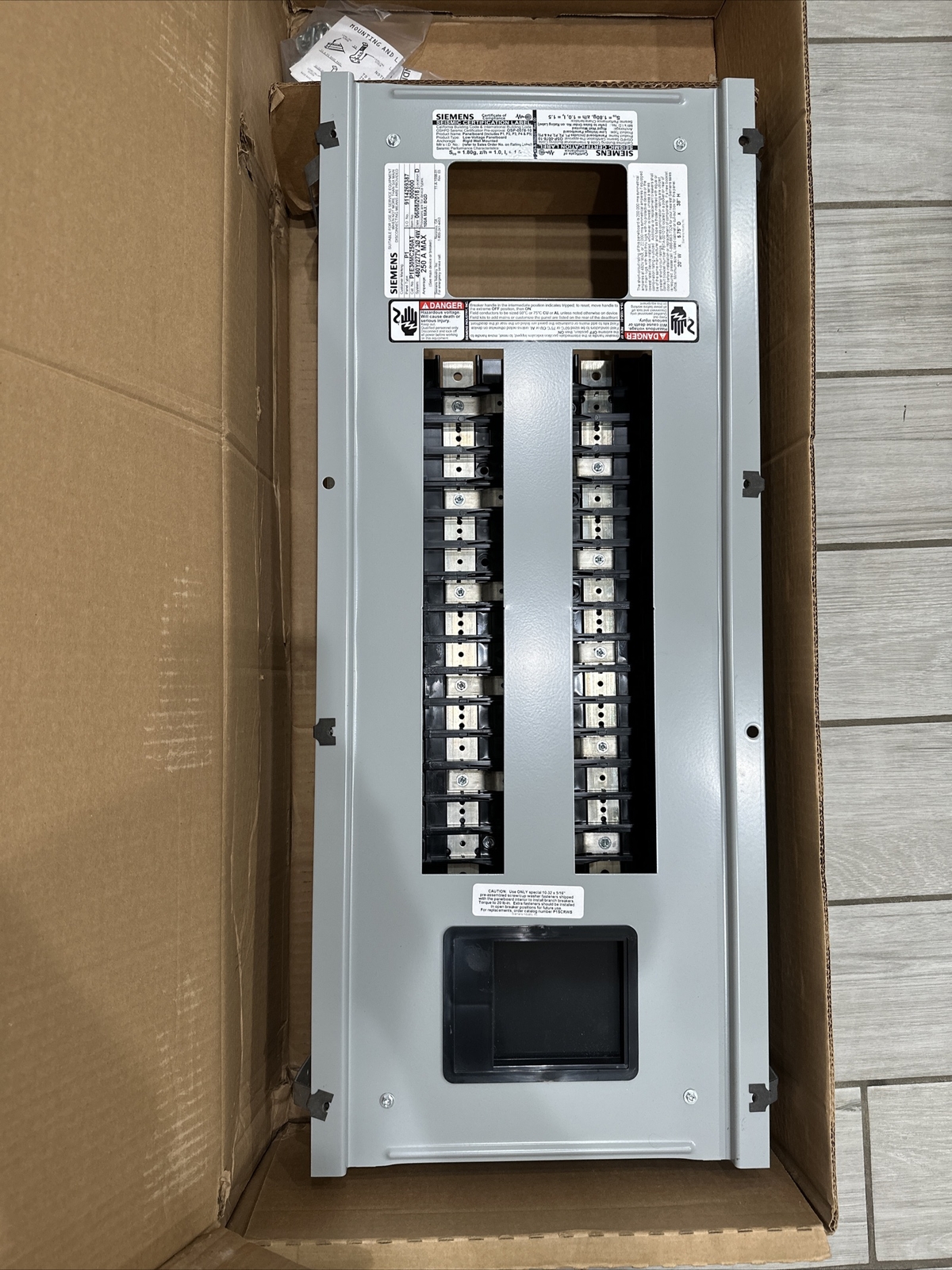 ⚡️Siemens P1E30MC250AT 480V 250A 30 Circuit 3-Phase 4-Wire Main ...