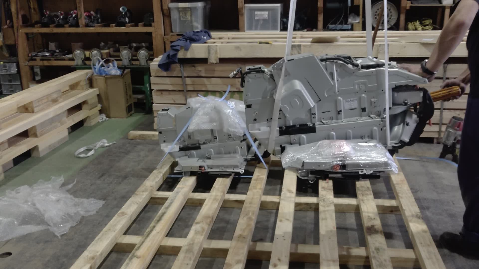 ISUZU ELF NKR66L REVERSE SWITCH 8-98180973-0 truck diy pièces de camion ...