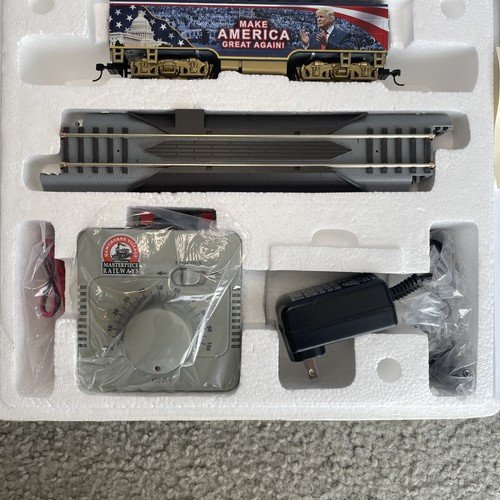 Bradford Exchange HO scale Trump Express F3 Dummy Car MAGA Train W ...