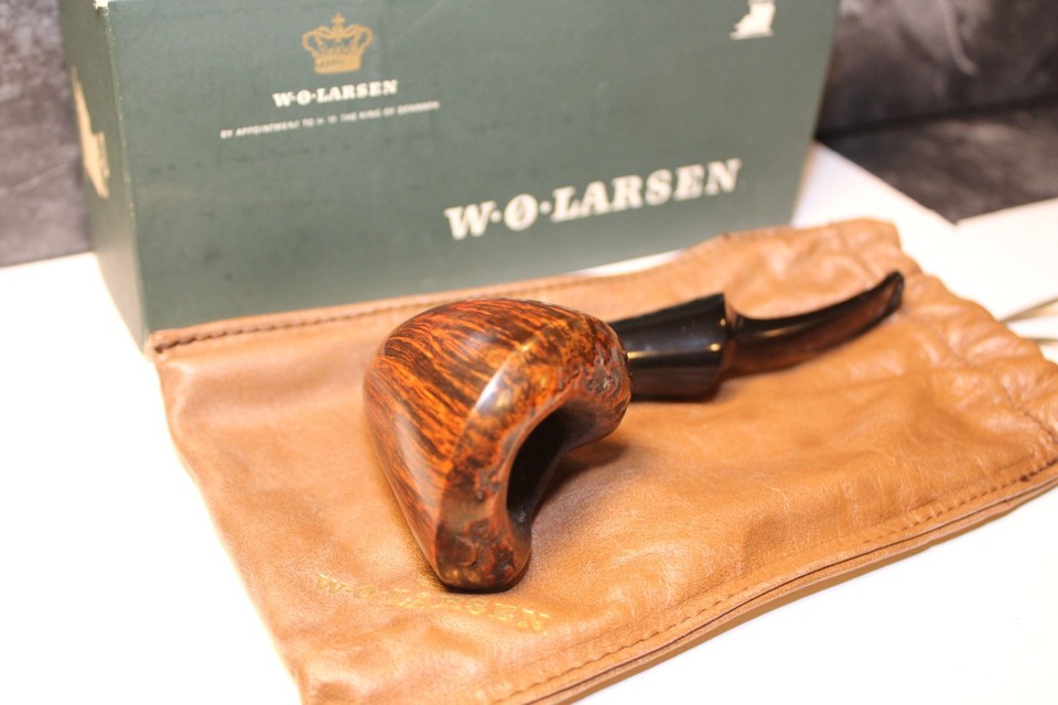 W.O.LARSEN HANDMADE IN DENMARK PIPE , STRAIGHT GRAIN , NEW IN ORIGINAL ...