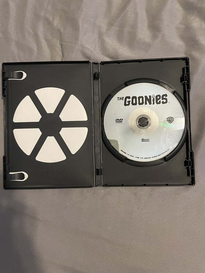 The Goonies (DVD, 2007) Steven Spielberg Comedy/Adventure 85391163145| eBay
