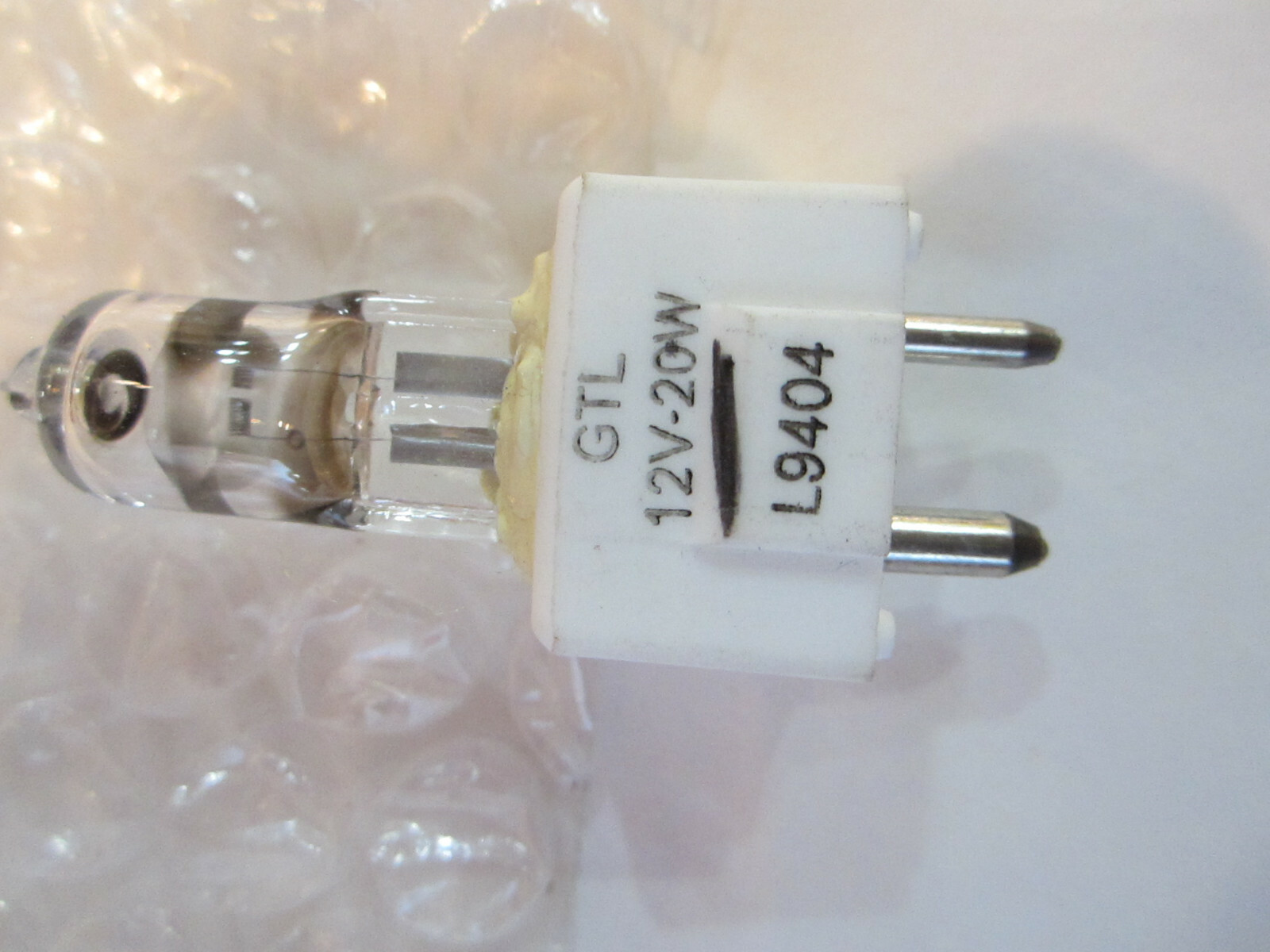 L-9404 HALOGEN PRECISION PREFOCUSED BULB L9404 | eBay