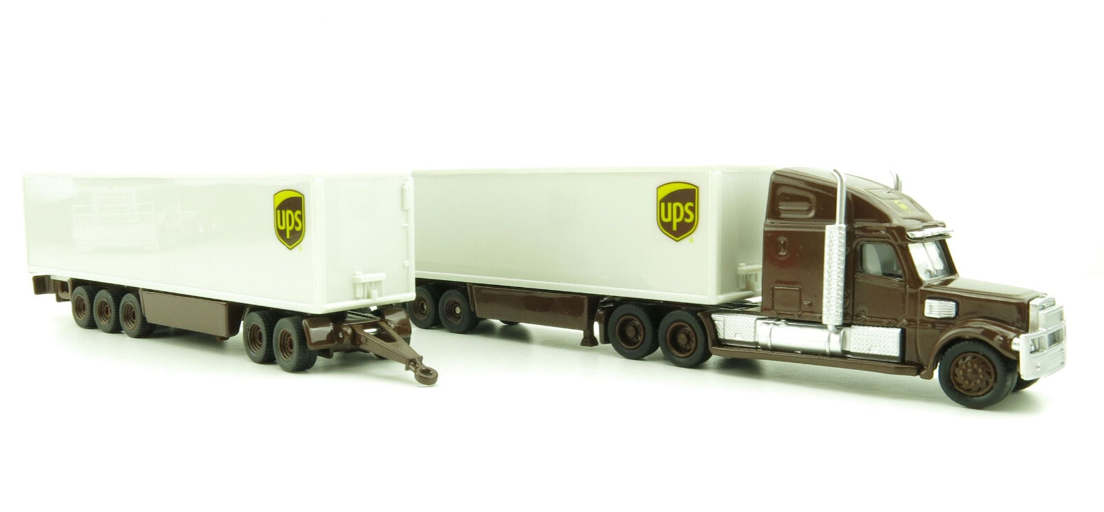 Siku 1806 - Freightliner Road Train UPS Version New Version - H0 Scale ...