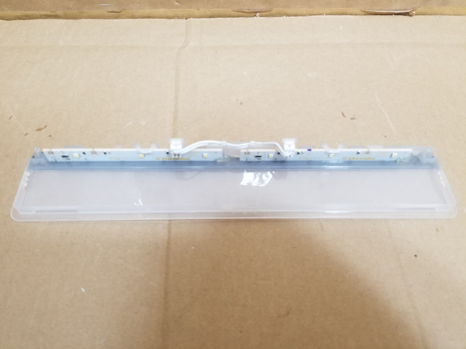 5304530714 Original Frigidaire Refrigerator Light Assy (15A) for ...