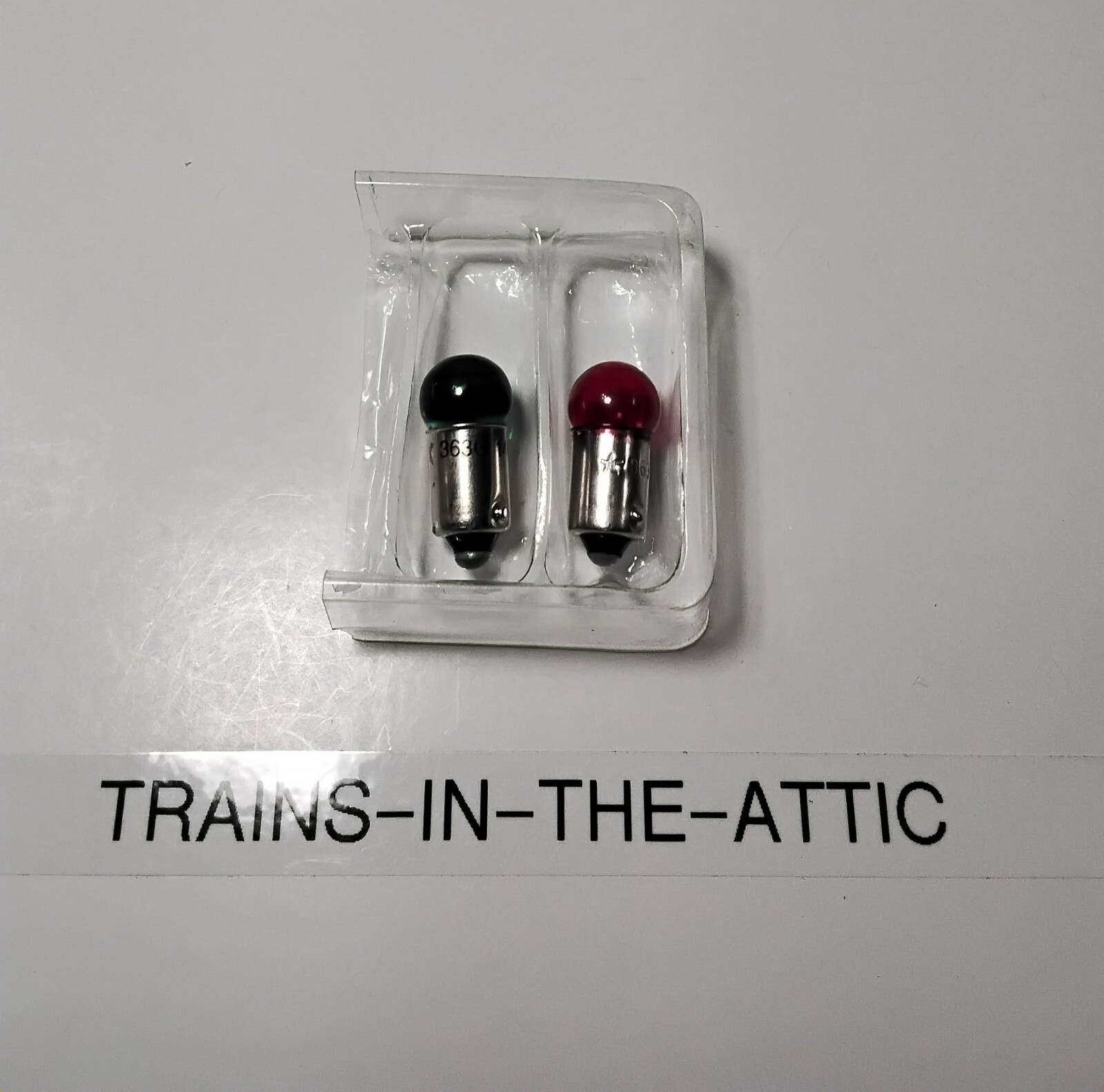 LIONEL 153 BLOCK SIGNAL BULB 363 RED & GREEN POST 1950 BLOCK SIGNALS 2 ...