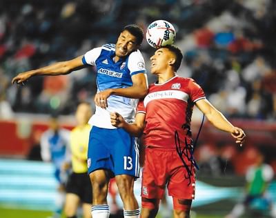 Brandon Vincent signed Chicago Fire MLS Soccer 8x10 photo autographed 6 ...