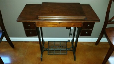 Vintage Singer Sewing Machine in cabinet | eBay