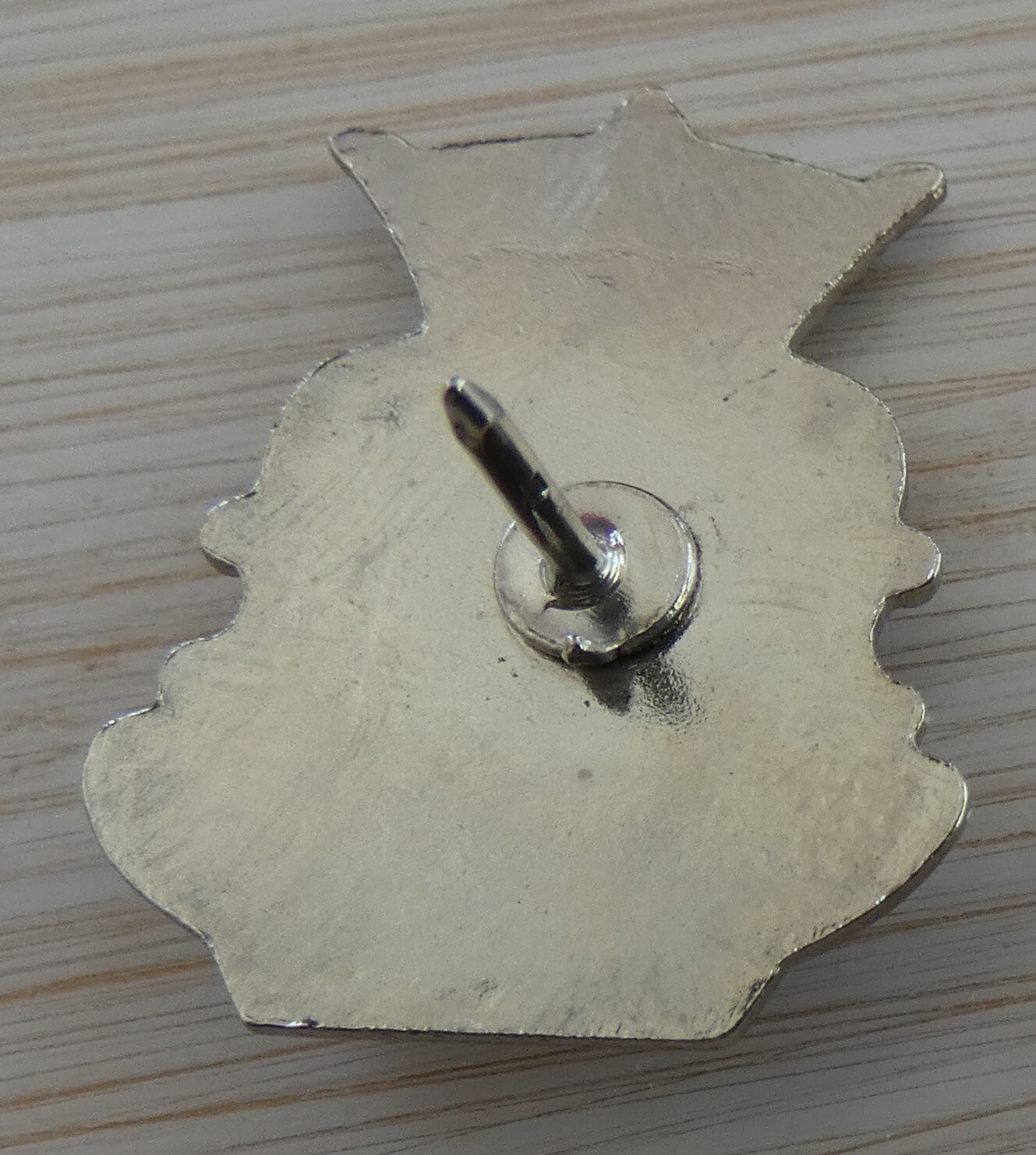 PIN'S BLASON ECUSSON COURONNE ARMOIRIE VILLE VILLAGE CLUNY | eBay