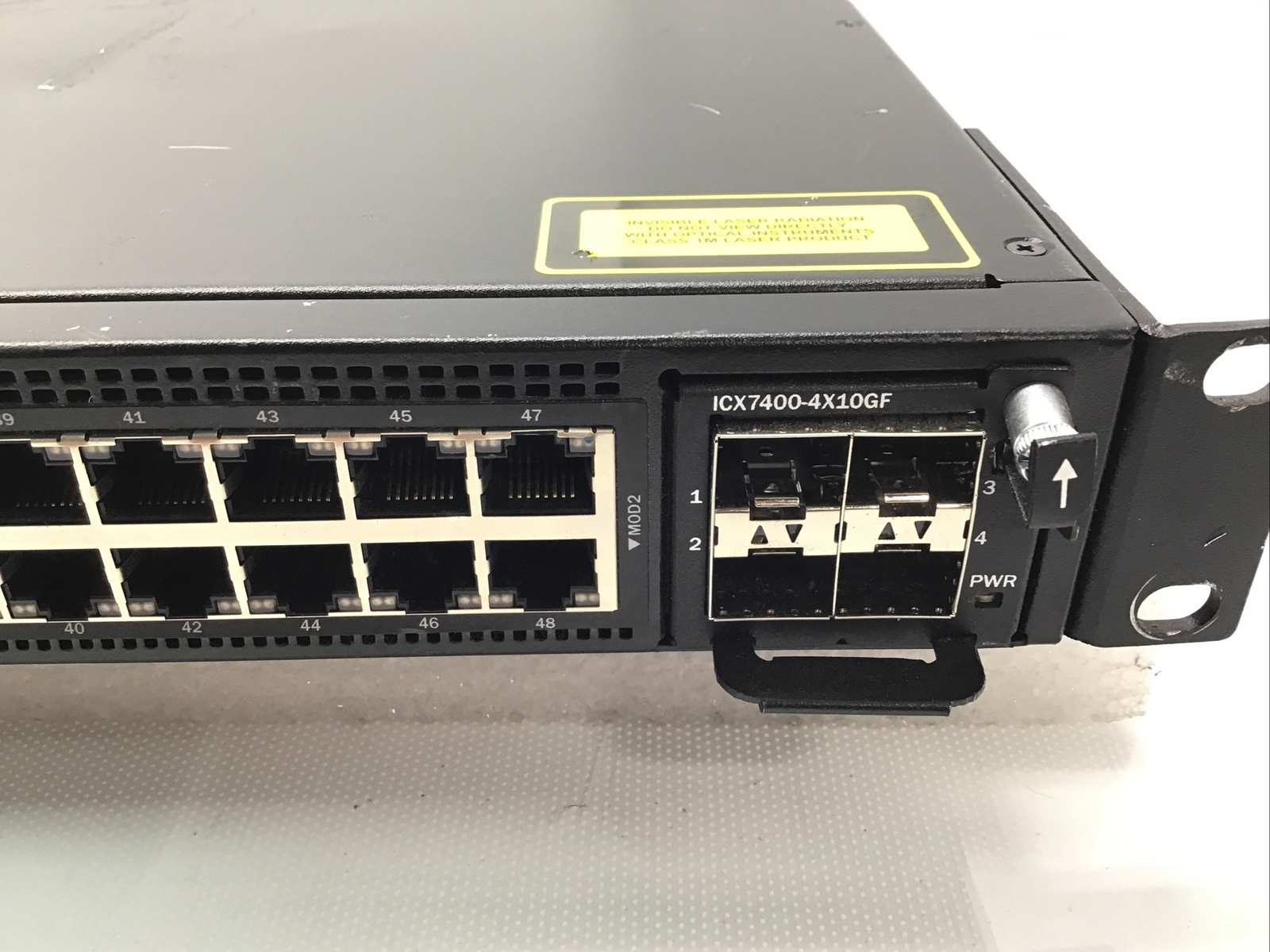 Brocade ICX7450-48P 48 Port PoE+ Gig Switch + ICX7400-4X10GF + 2x 40G w ...