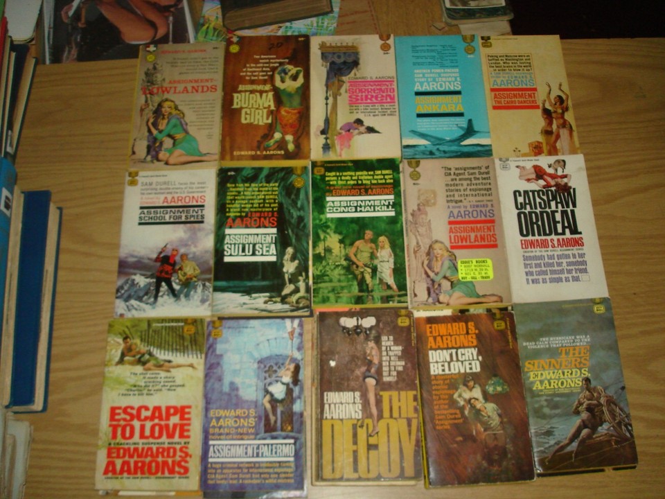 Edward S. Aarons lot of 38 vintage paperbacks Gold Medal/Assignment/Sam ...