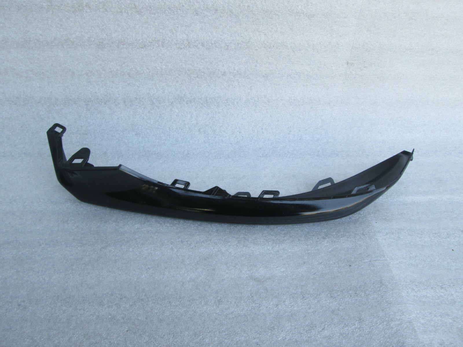 2018 2019 2020 Toyota Camry SE XSE Front Bumper Left Lower Molding ...