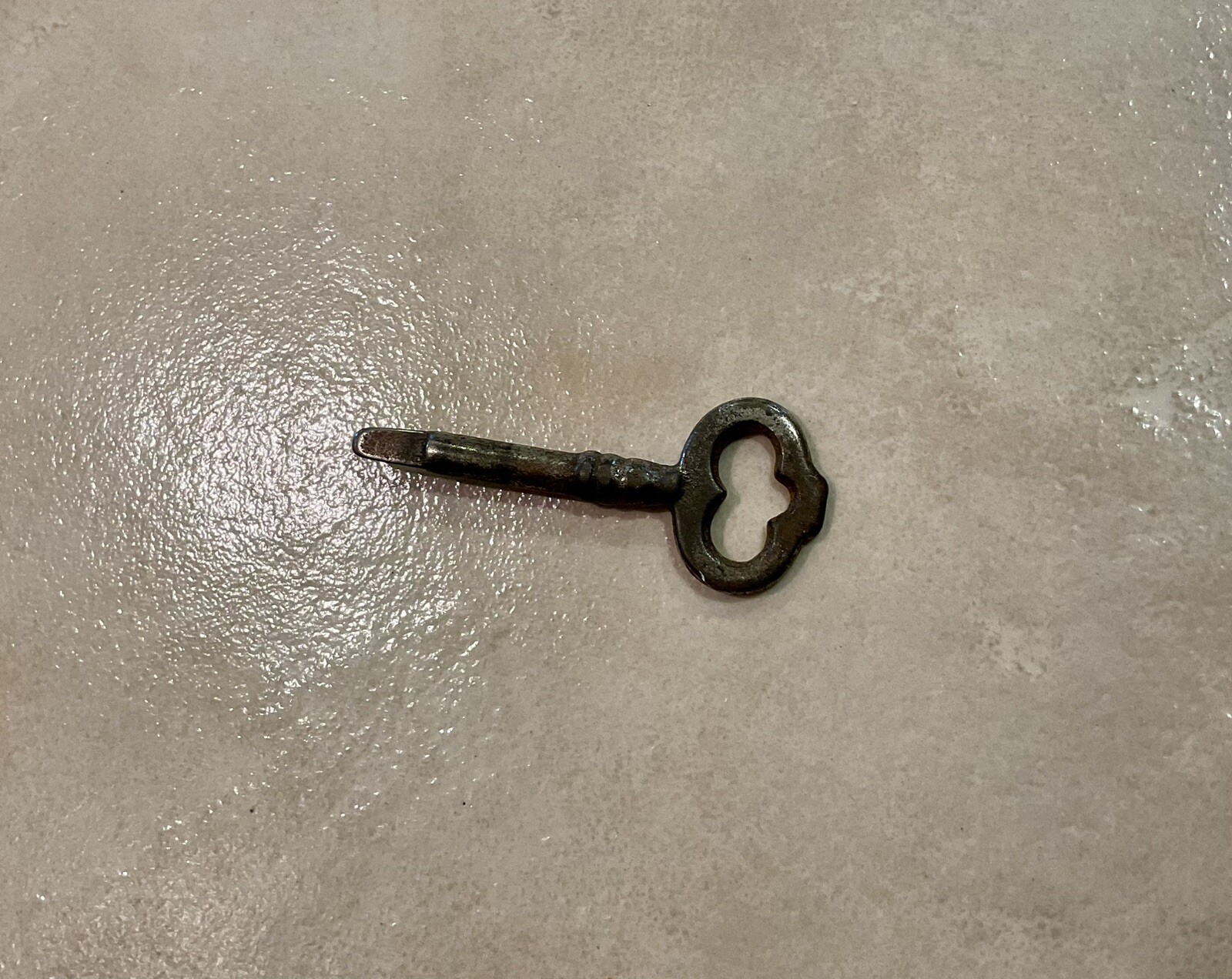 VINTAGE SINGER SEWING MACHINE KEY 3-SIDED ( OR OTHER BRANDS) | eBay