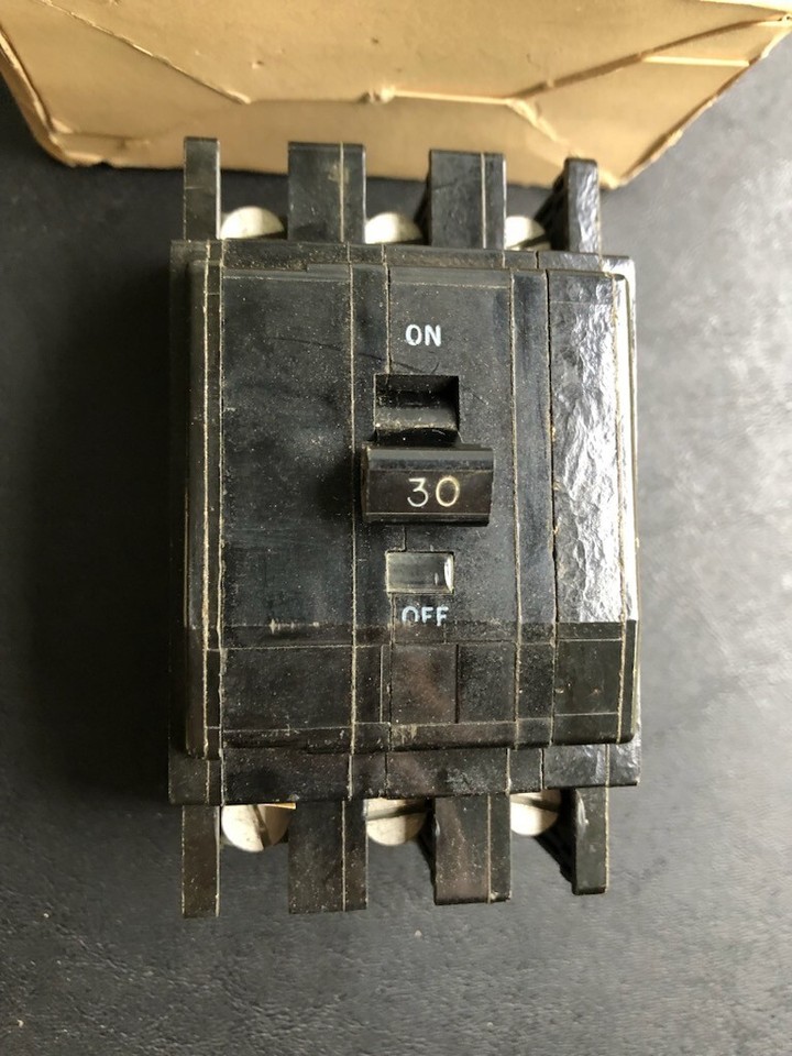 Square D - QOU330 Series 1 Circuit Breaker - 240VAC 3-Pole 30Amp - NEW ...