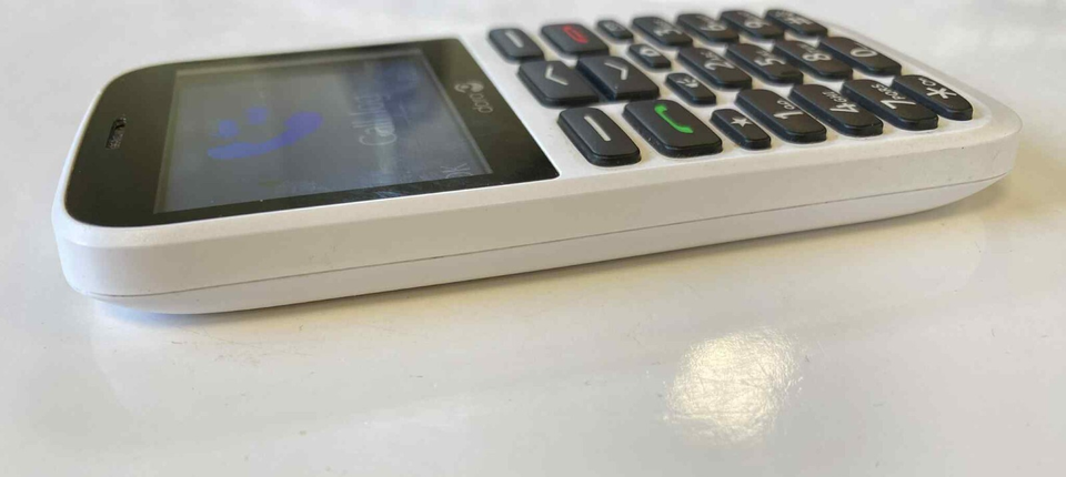 Doro 1370 (DFB-0210) Mobile Phone (Unlocked) BIG Keypad SOS Seniors ...