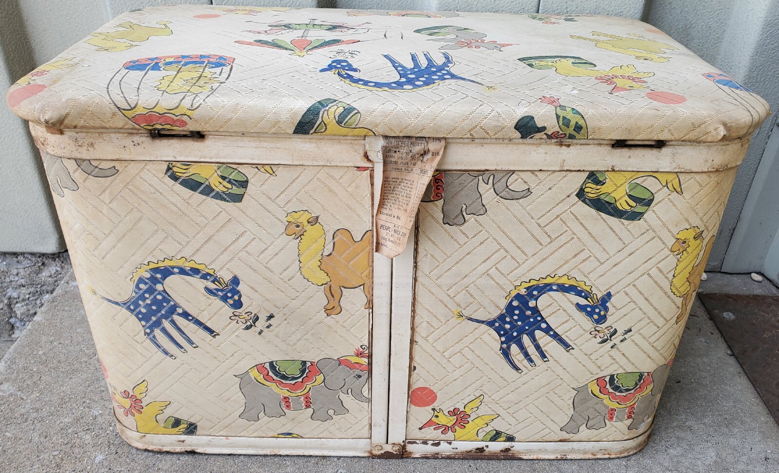 Vintage PEARL-WICK Gay Time Quilted Vinyl Toy Box Hamper Zoo Circus ...