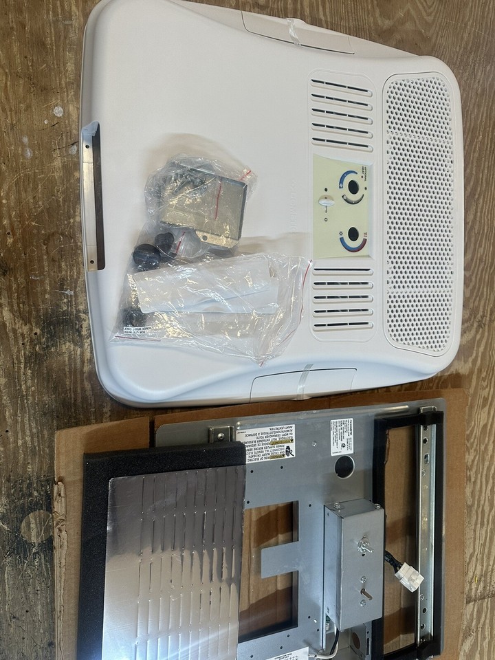 Dometic Air Distribution Box 3314851.000 (white) NONE DUCTED W ...