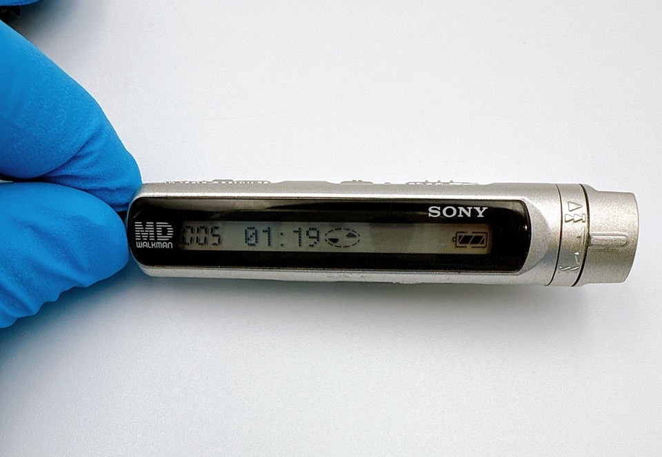 SONY MZ-E25 Walkman Portable MD Player Mega Bass in Box Tested ...