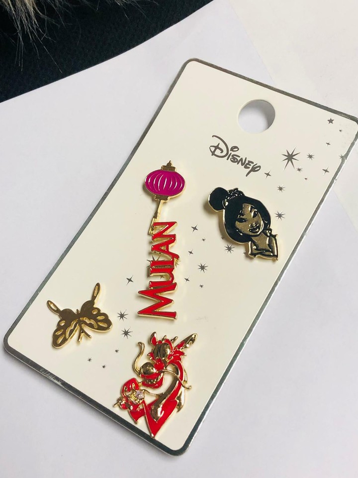 Disney Princess Pin Badges 5 Mulan Badges Christmas Stocking Gifts NEW ...
