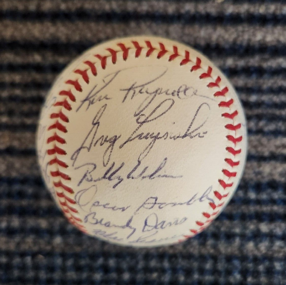 1972 PHILADELPHIA PHILLIES TEAM SIGNED Official NL Baseball (30) w ...