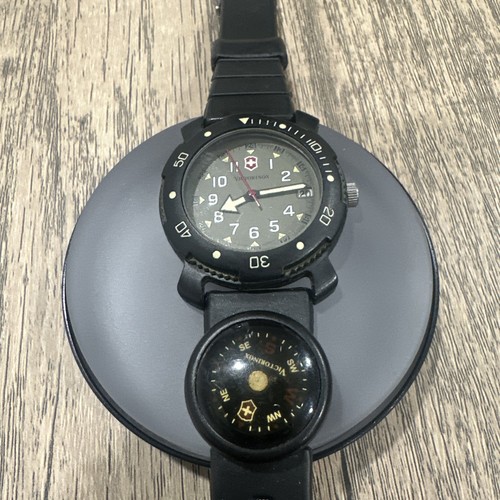 Victorinox Swiss Army Field Watch with Compass Military Green Dial | eBay