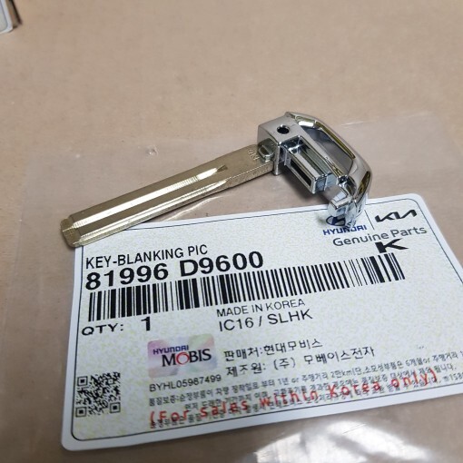 Genuine 95440 D9600 FOB Smart Key + Key Blank for Kia Sportage 2020-22 ...