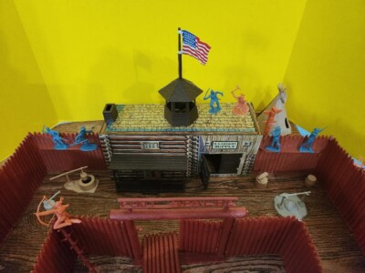 MARX Fort Apache Play Set with accessories/original box #3681 ++Fast ...