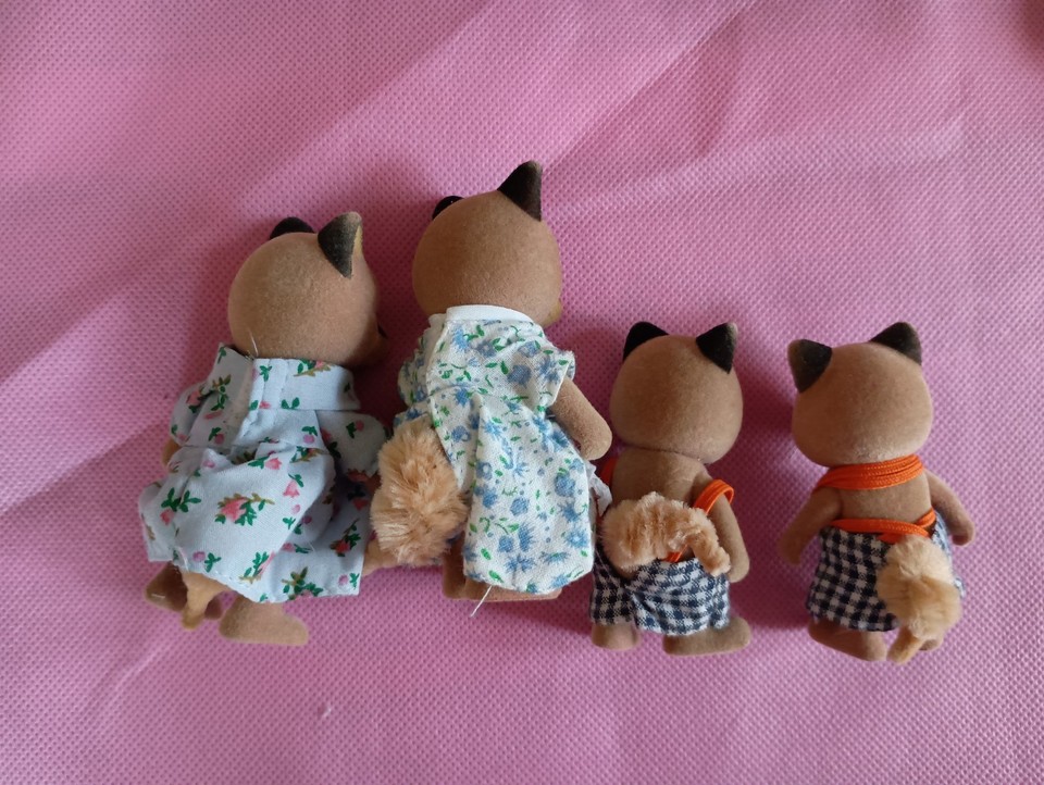 Sylvanian Families (Calico Critters) Renard Red Fox Family Set of 4 ...