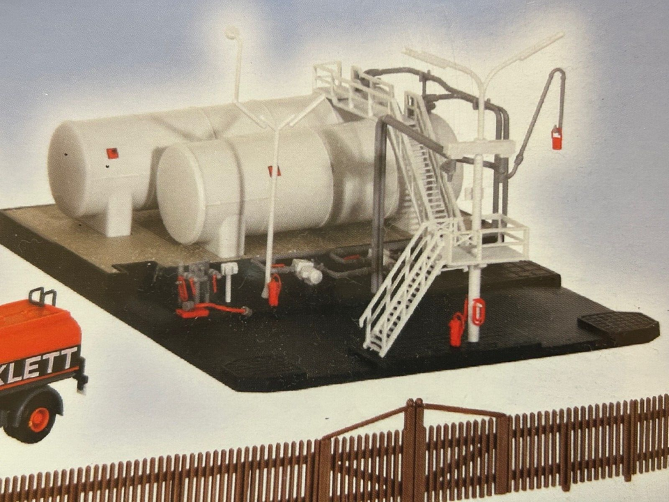 BULK FUEL DISTRIBUTOR & LOADING TANKS w/ DETAIL BARRELS & FENCE HO ...