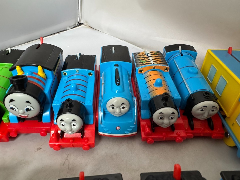 Thomas & Friends Motorized Battery Train Lot 46 Trains Some Tested WORK ...
