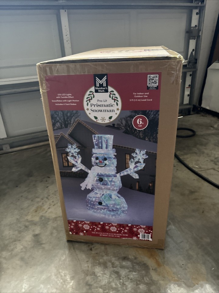 Member's Mark 570 LED Pre-Lit Prismatic Snowman Iridescent Finish 6ft ...
