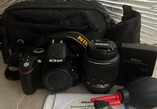 Nikon digital single lens reflex camera 9 piece set in excellent ...