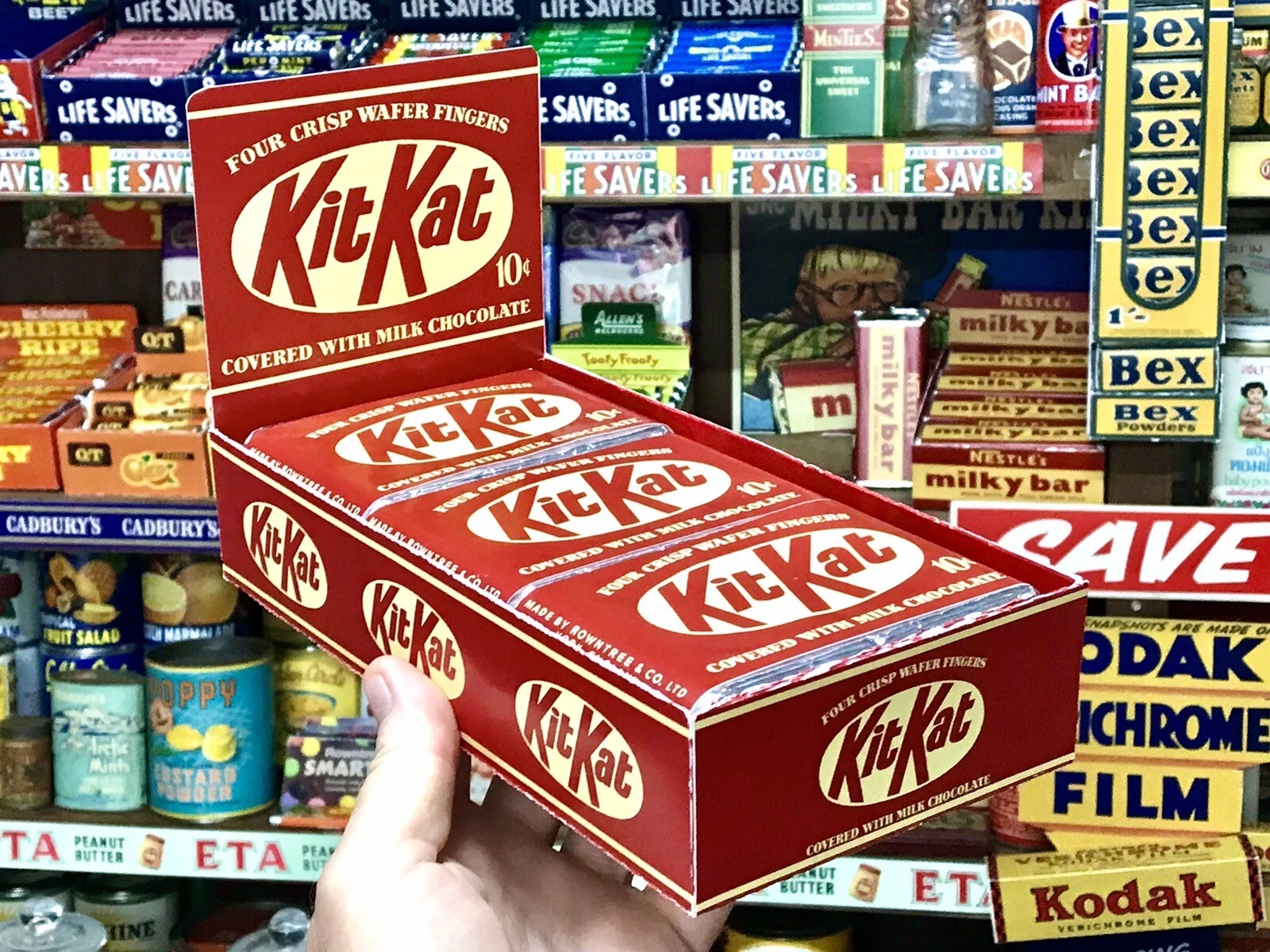 Купить Ибей | Rowntrees Kit Kat Vintage Style Box & 3 Prop Chocolate ...