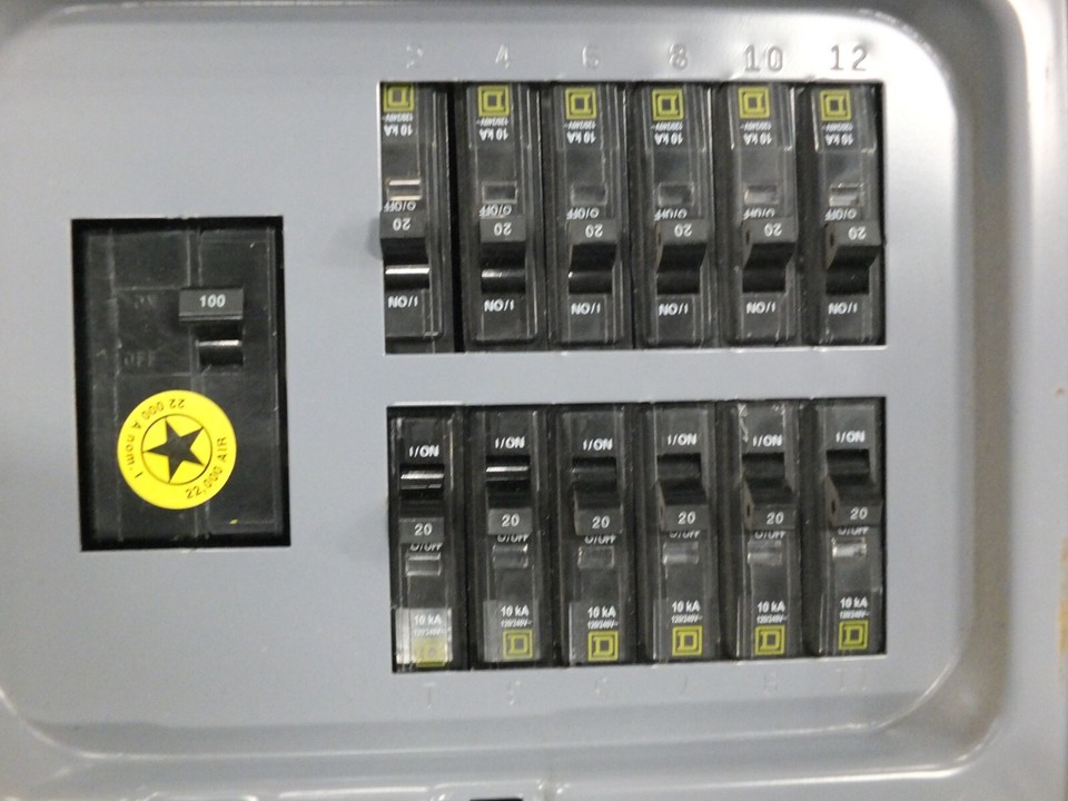 SQUARE D QO MAIN BREAKER LOAD CENTER - QOC12US - 100 A, 120/240 V, 12 ...