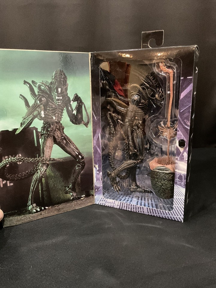 NECA Aliens Ultimate Edition 7 inch Action Figure NIB Egg Facehugger ...