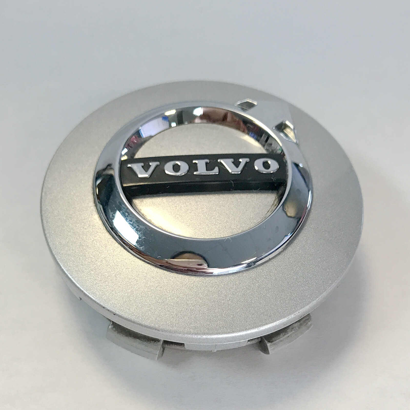 Single OEM SILVER Center Cap For 2017-2019 VOLVO S90 31471435 560-70430 ...