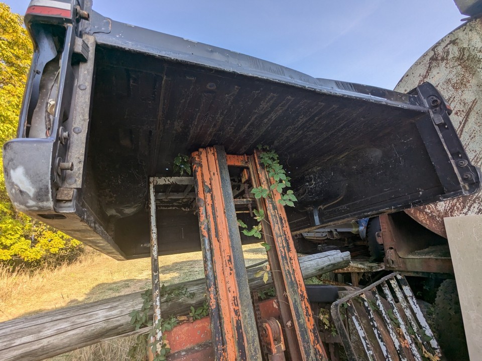 BED 86-95 Ford F150 F250 F350 8' TRUCK BED Fleetside Dual Tanks Black ...