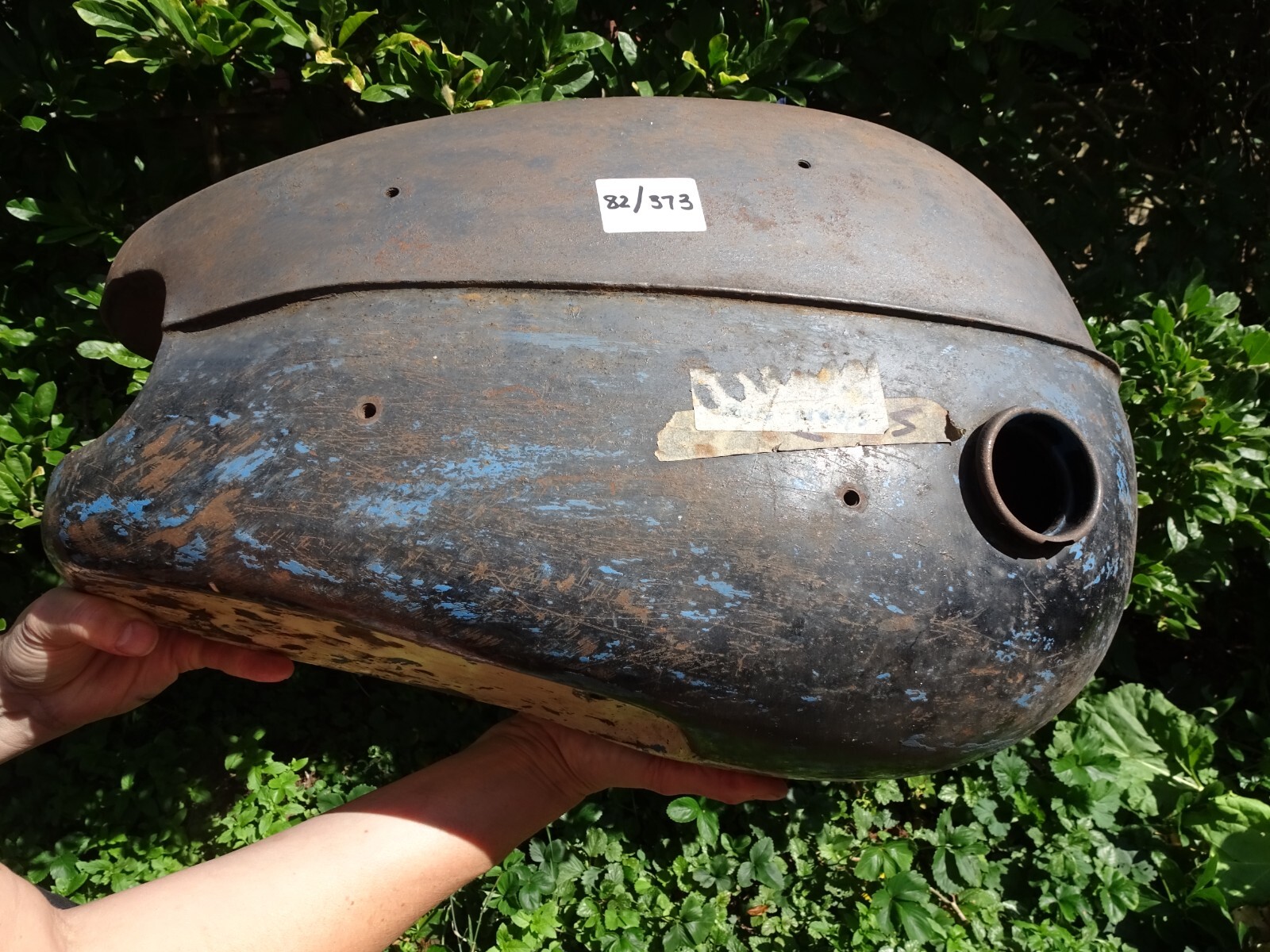 ORIGINAL TRIUMPH PRE UNIT PETROL TANK. POSS VINTAGE 5T 6T T100 T110 ...
