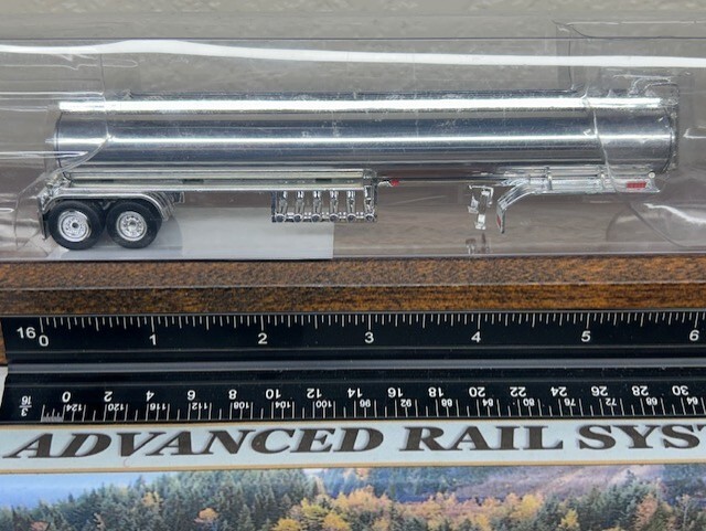 CHROME HEIL FUEL GAS SEMI TANKER TRAILER Only - HO Scale " HIGHLY ...